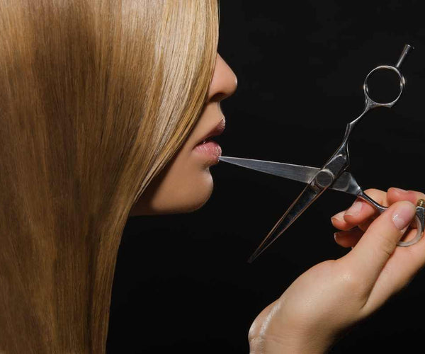 What Happens When You Scrape Your Hair with Scissors? – Japan Scissors